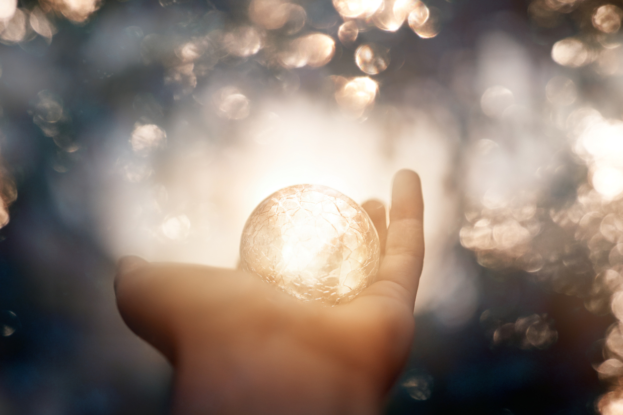 6 Myths About Psychic Readings - Keen