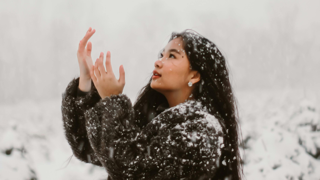 Capricorn Season Horoscopes & Winter Solstice Rituals by Sign
